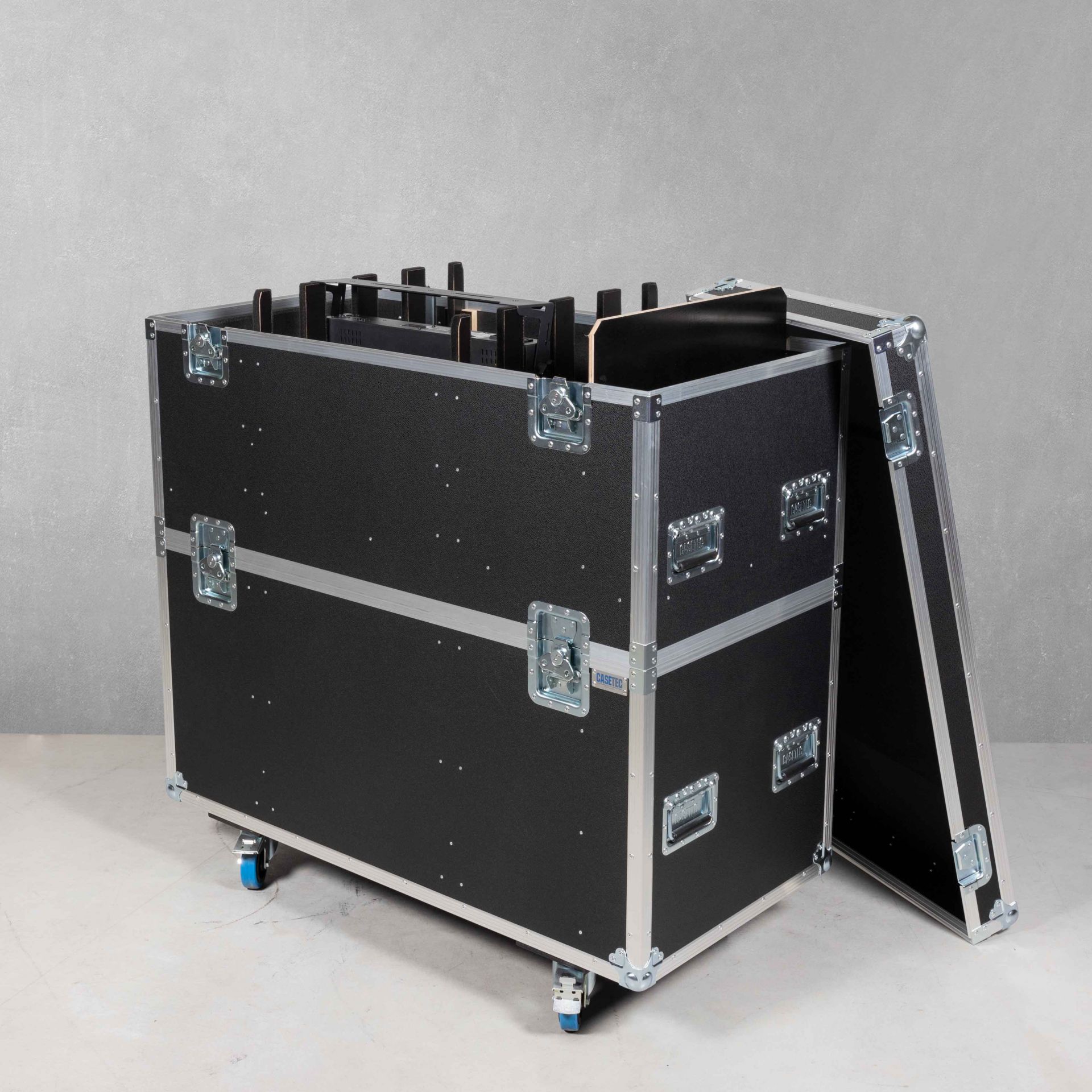 Flightcase für 20x Eurolite LED IP T-PIX HCL Leiste