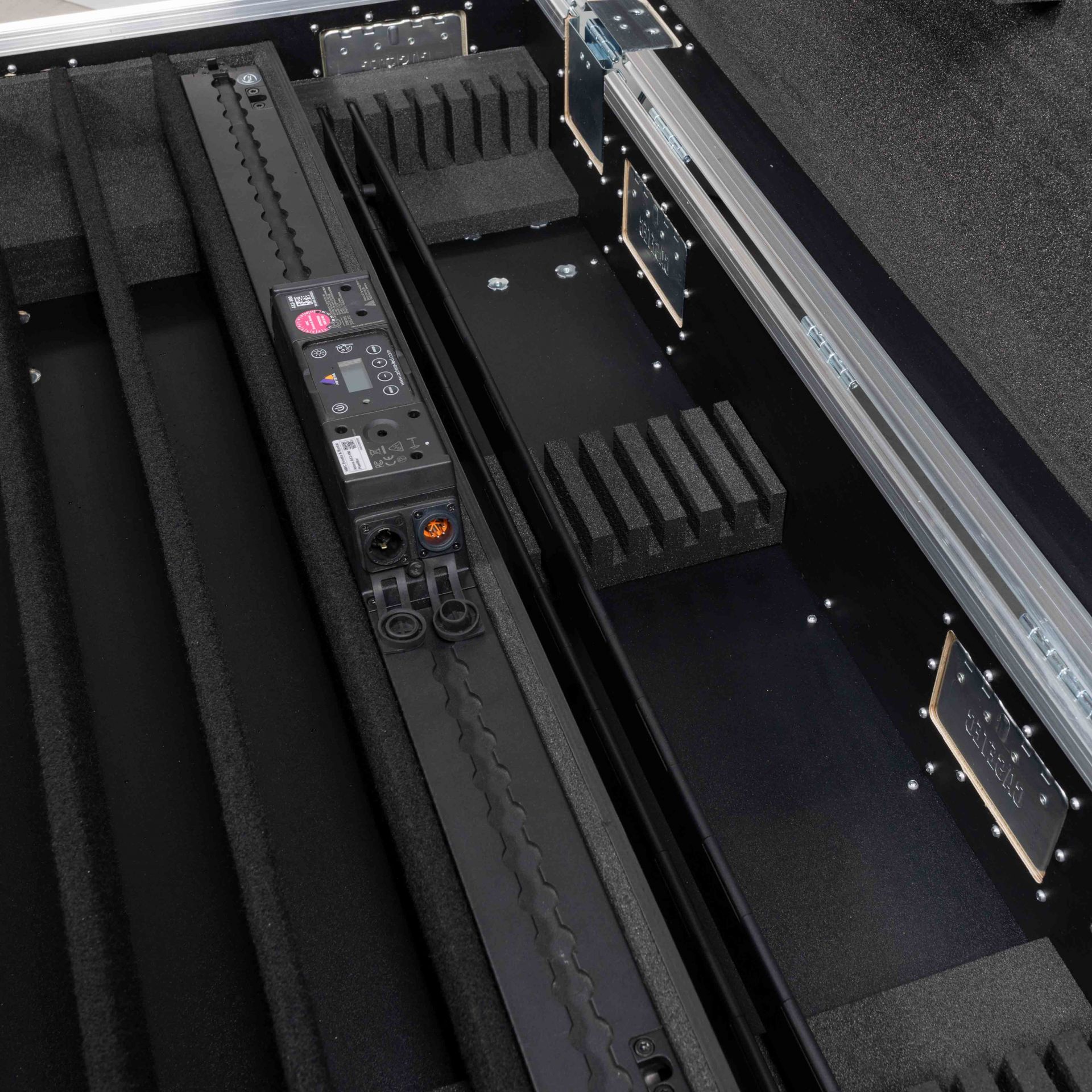 Flightcase für 4x Astera AX2-100 mit Zubehör, Case AX2, Case Astera AX2-100