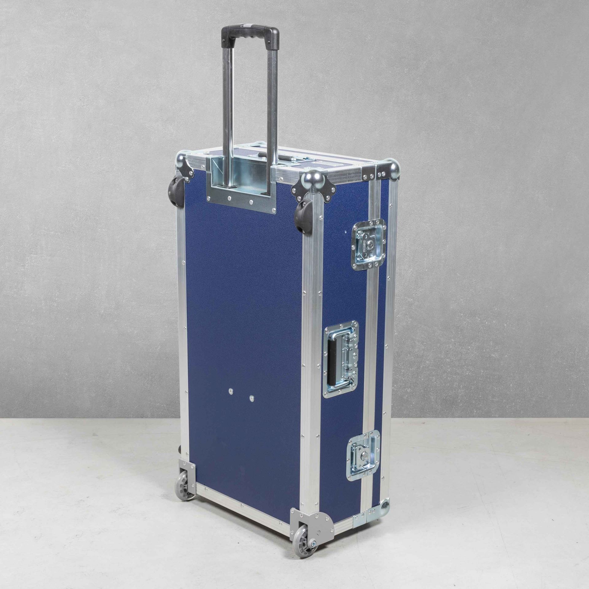 Flightcase mit Trolley für Analog Way RC400T - Farbe: grau (RAL 7046)